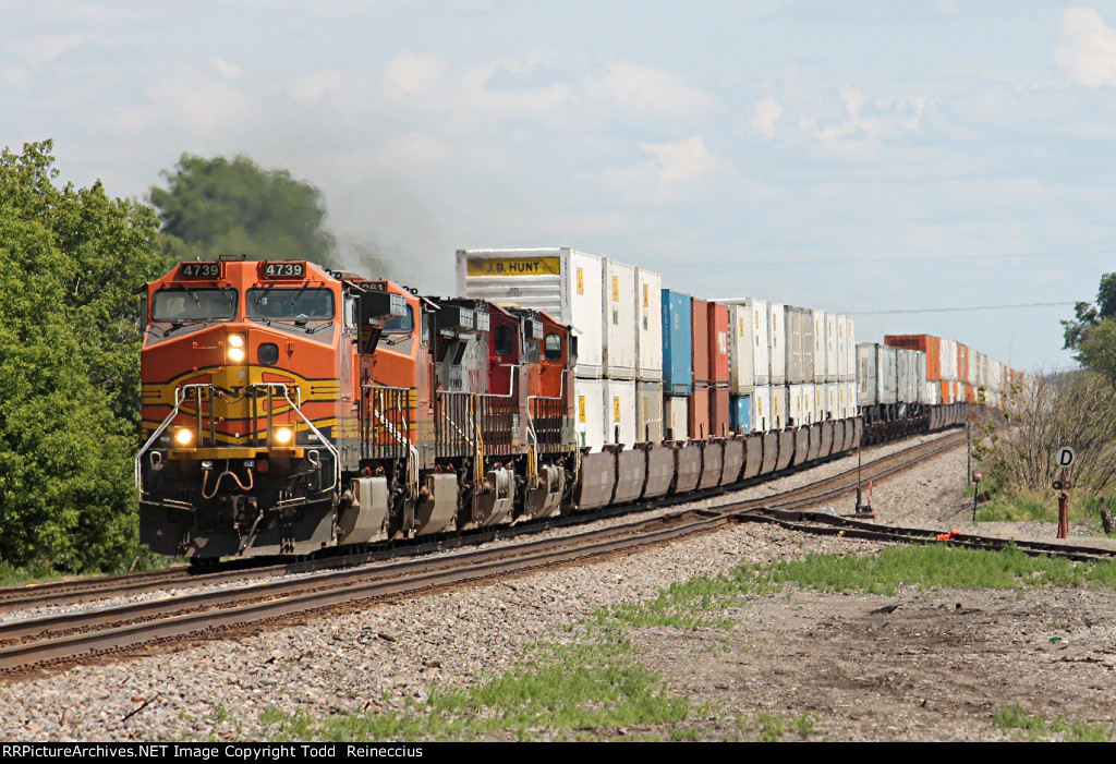 BNSF 4739
